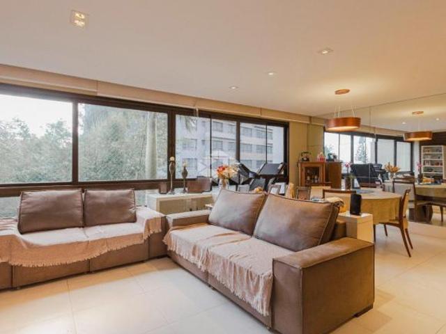 Apartamento com 04 suites/ dormitorios com três vagas no Rio Branco