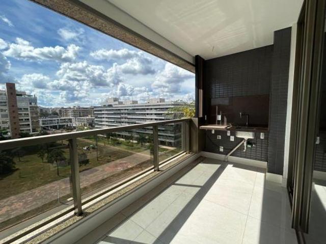 Apartamento com 04 suítes e marcenaria Noroeste/DF