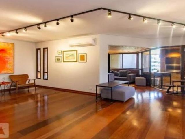 Apartamento com 04 Suites, 4 Vagas, 230 m² bairro Panamby, R$ 2.200.000,00