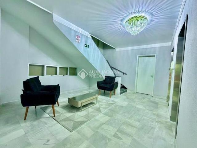 Apartamento com 04 quartos no Centro de Curitiba
