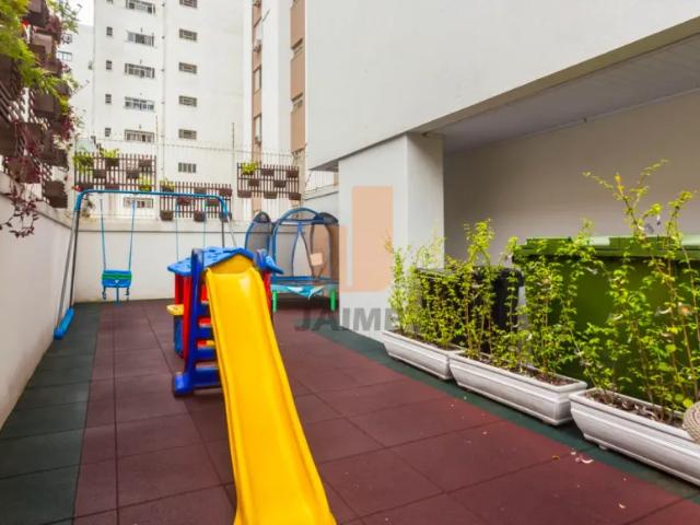 Apartamento com 104 m2 em ótima localização da Santa Cecília