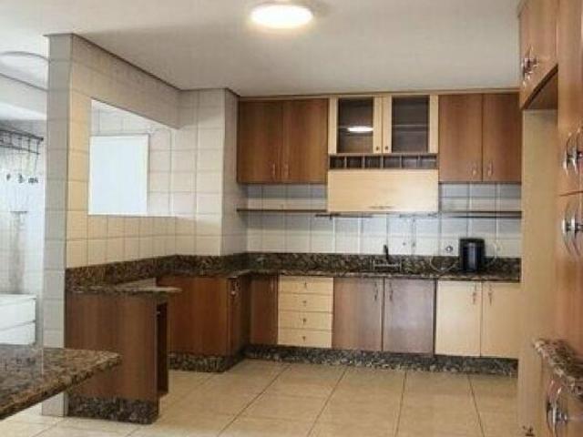 Apartamento com 104 m², sala ampliada, 3 Dormitórios sendo 1 suíte, lavabo, 2 Vagas