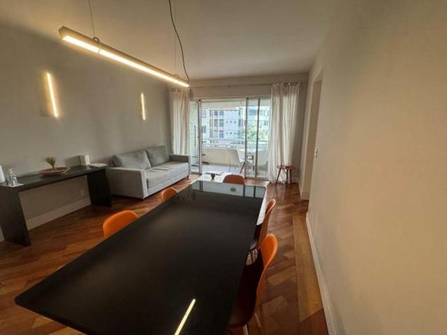 Apartamento com 104m², 4 dormitórios sendo 1 suíte, 3 vagas