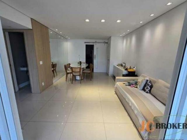 Apartamento com 104m², 3 dormitórios, sendo 1 suíte, 2 vagas