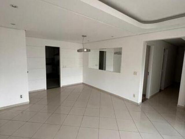 Apartamento com 104m² de área útil, 3 dormitórios sendo 1 suíte, 2 vagas