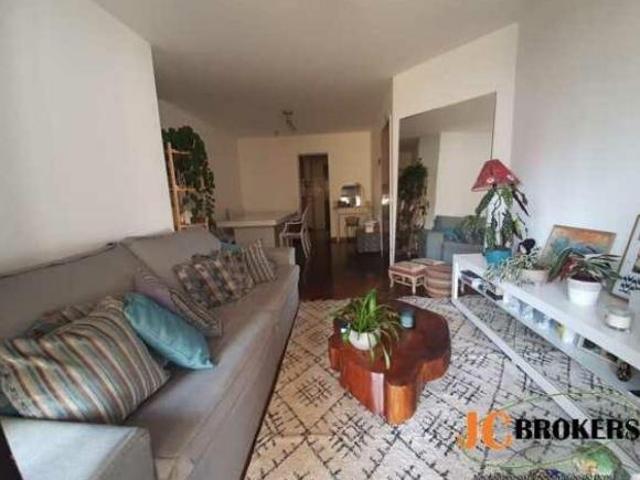 Apartamento com 105 m², 3 Dormitórios sendo 1 suíte, Living para 2 ambientes, 2 Vagas
