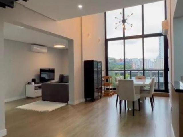 Apartamento com 105 m², 2 quartos sendo 2 suítes à venda no bairro Vila Olímpia