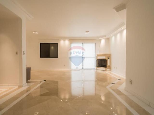 Apartamento com 105m², 2 quartos e 2 vagas no Campo Belo
