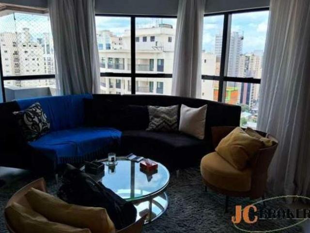 Apartamento com 106m² de área útil,3 dormitórios sendo 1 suíte com closet, 2 vagas