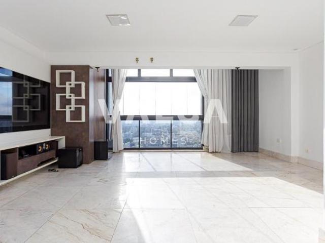 Apartamento com 107 m², 3 quartos sendo 1 suíte à venda no bairro Bigorrilho