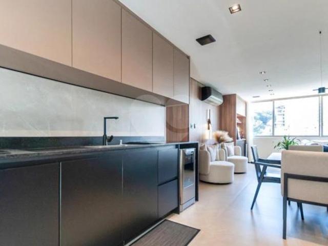 Apartamento com 107 m² e 3 dormitórios à venda em Perdizes