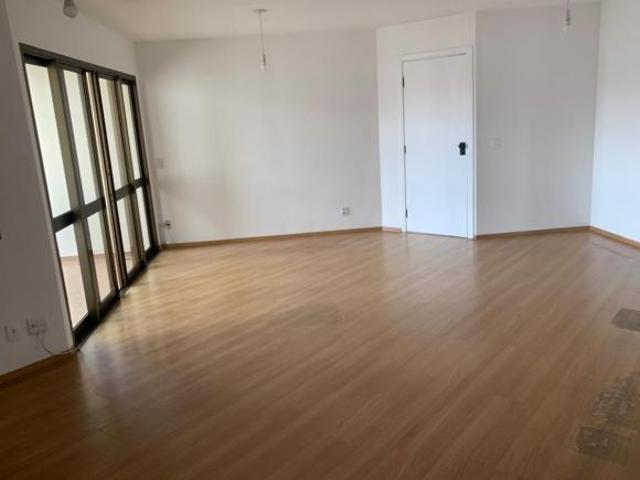 Apartamento com 107m², 3 dormitórios, condomínio Clube Alto de Pinheiros
