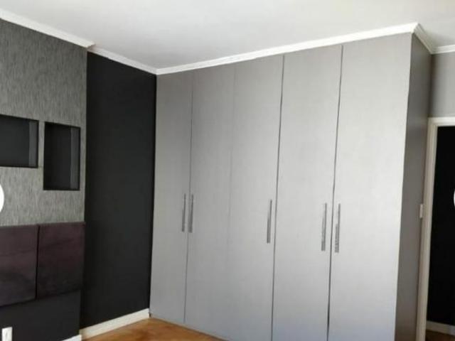Apartamento com 107m², 3 dormitórios, sendo 1 suíte, na Santa Cecília.