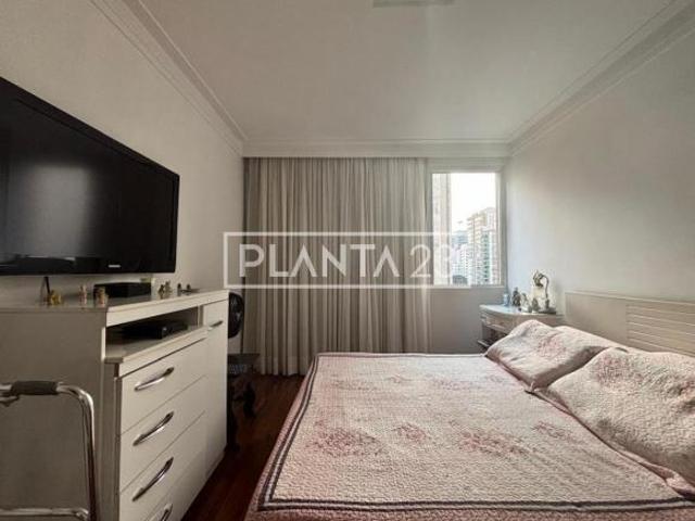 Apartamento com 109 m², 3 quartos sendo 1 suíte à venda no bairro Pompéia