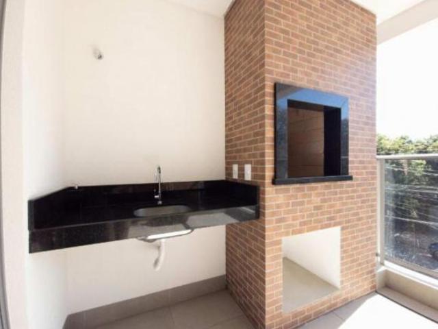 Apartamento com 109 m² e 3 quartos à venda em Mercês
