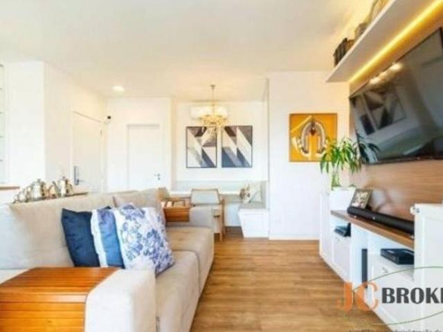 Apartamento com 109m², 3 dormitórios sendo 1 suíte, 2 vagas