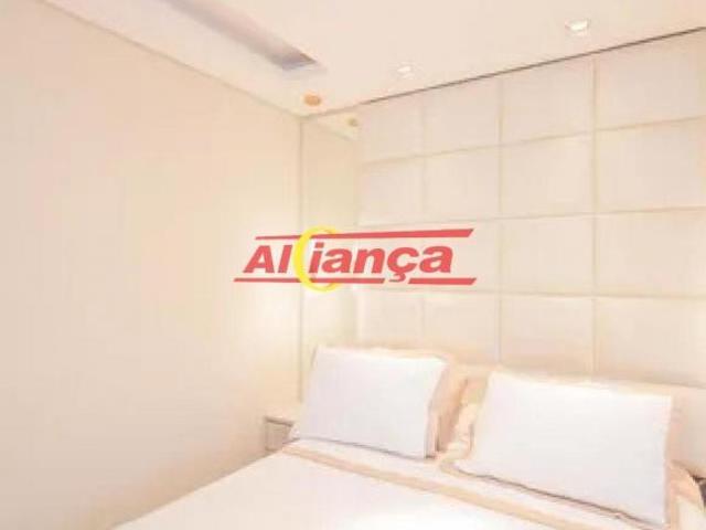 Apartamento com 100 m², 3 quartos e 2 vagas com porteira fechada