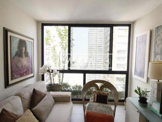 Apartamento com 100 m², 2 quartos sendo 1 suíte à venda no bairro Itaim Bibi