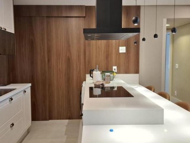 Apartamento com 100 m² e 3 quartos à venda em Cerqueira César