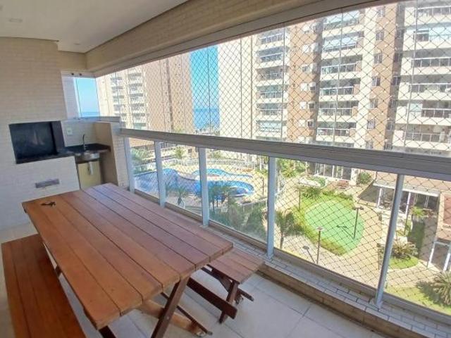 Apartamento com 100m² 3 dormitórios próximo à praia no bairro Centro