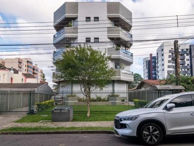 Apartamento com 101 m² e 2 quartos à venda em Bacacheri