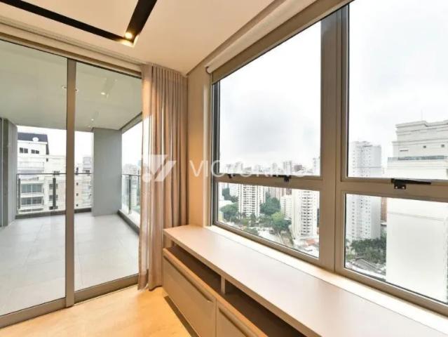 Apartamento com 102 m², 1 quarto sendo 1 suíte para alugar no bairro Vila Nova Conceição