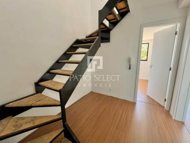 Apartamento com 103 m² área total, 2 quartos à venda no bairro Água Verde