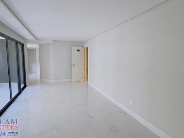 Apartamento com 103m², 3 Quartos, sendo 1 Suíte, 2 Vagas, Bairro Cristo Rei