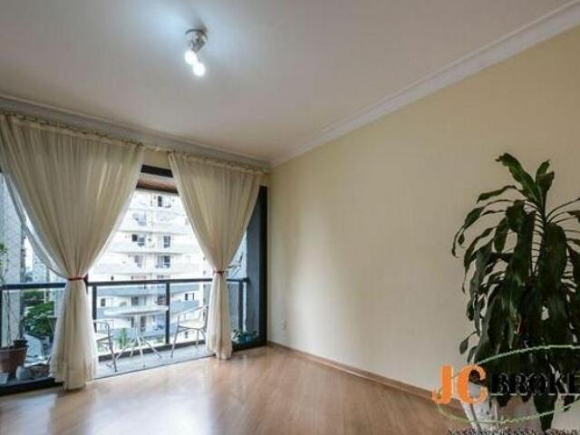 Apartamento com 115 m², 3 dormitórios sendo 1 suíte, living para 2 ambientes, 2 vagas