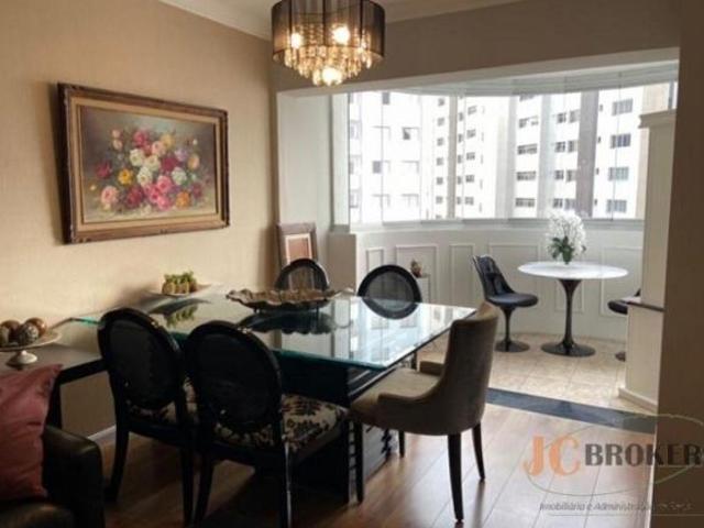 Apartamento com 115m² de área útil, 3 dormitórios sendo 1 suíte, 2 vagas