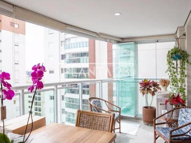 Apartamento com 117 m², 3 quartos sendo 1 suíte à venda no bairro Vila Leopoldina