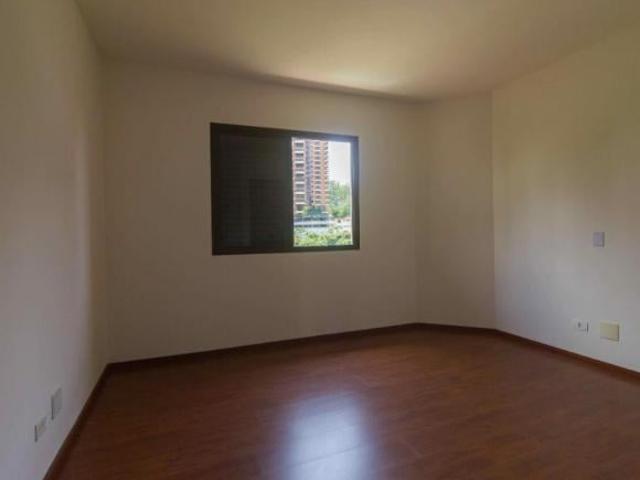 Apartamento com 119 m², 3 quartos sendo 1 suíte à venda no bairro Morumbi