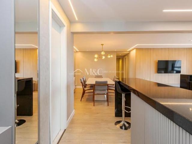 Apartamento com 119.77 m², 3 quartos sendo 1 suíte à venda no bairro Água Verde