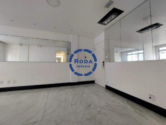 Apartamento com 110 m², suíte e próximo à praia do José Menino