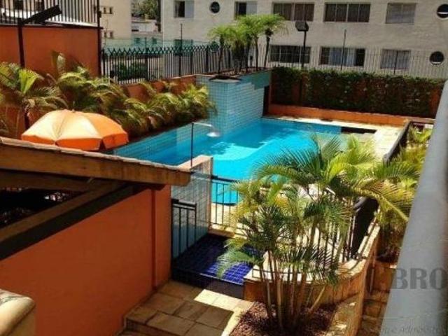 Apartamento com 110m² de área útil, 2 vagas, 3 dormitórios sendo 1 suíte