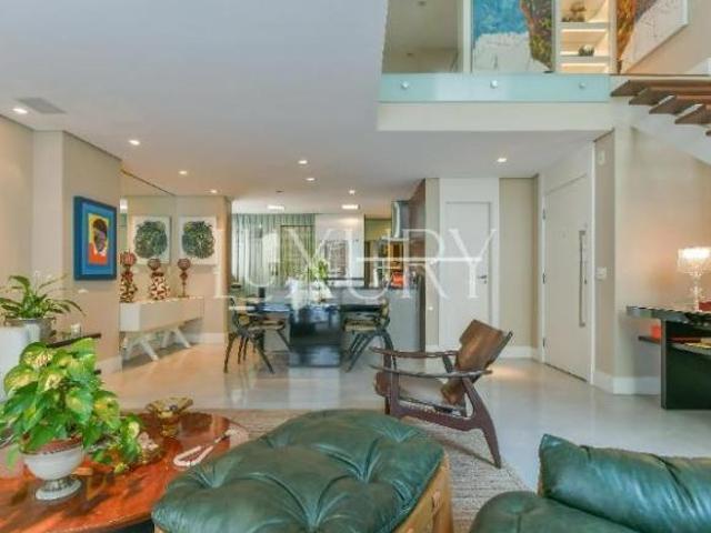 Apartamento com 111 m², 2 quartos sendo 2 suítes à venda no bairro Pinheiros