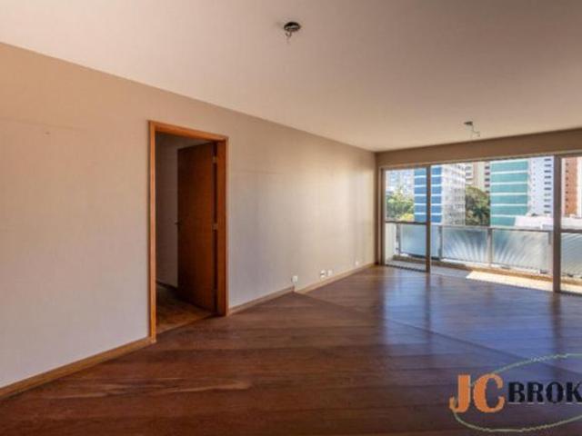 Apartamento com 113 m², 3 Dormitórios, sendo 1 suíte, Living para 2 ambientes, 2 Vagas