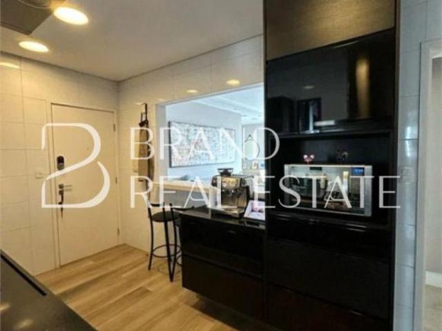Apartamento com 113 m², 3 quartos sendo 1 suíte à venda no bairro Moema