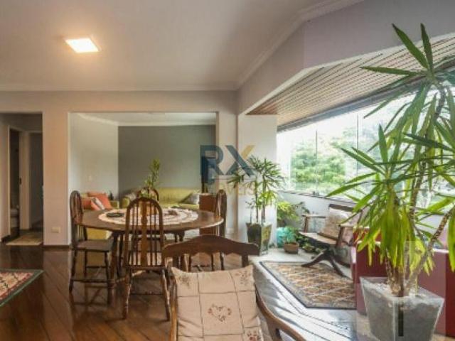 Apartamento, com 113 m² no bairro Campo Belo