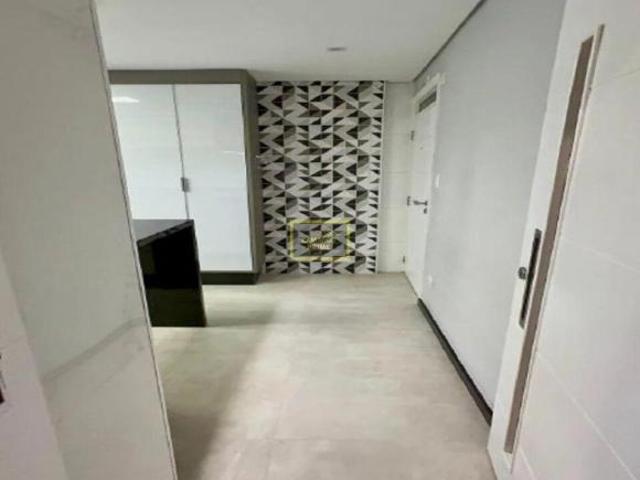 Apartamento com 113 metros de área útil, para venda, em Perdizes