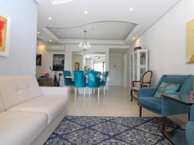 Apartamento com 113m², 4 dormitórios, 1 suíte, 2 vagas, Jardim Lindóia em Porto Alegre