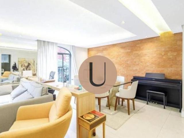 Apartamento com 126 m², 3 quartos sendo 1 suíte à venda no bairro Itaim Bibi