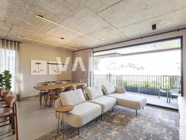 Apartamento com 127.5 m², 3 quartos sendo 3 suítes à venda no bairro Hugo Lange