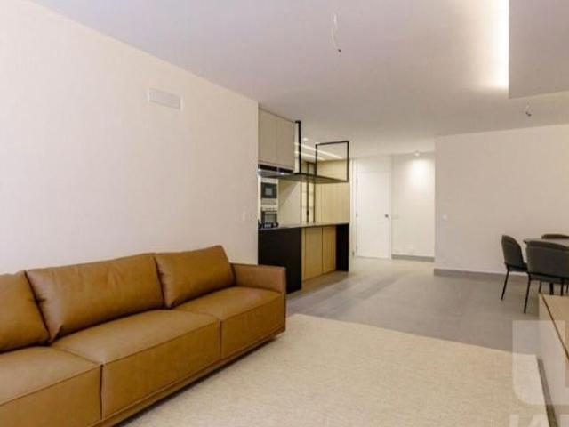 Apartamento com 128 m², 3 quartos sendo 1 suíte à venda no bairro Itaim Bibi