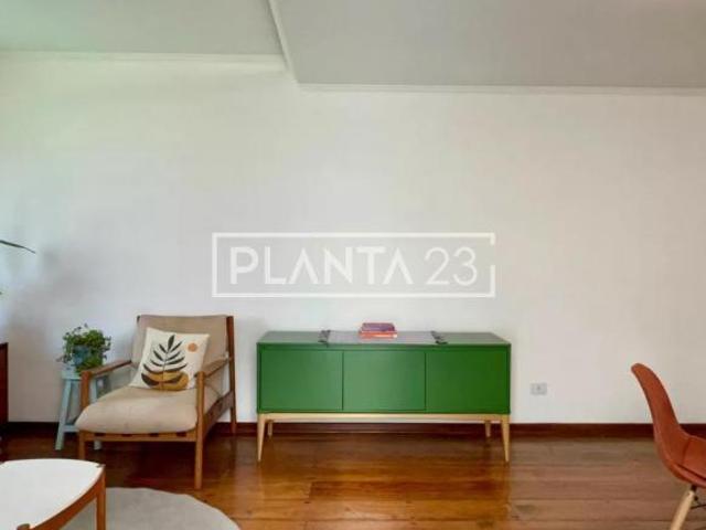 Apartamento com 128 m², 2 quartos sendo 1 suíte à venda no bairro Alto de Pinheiros