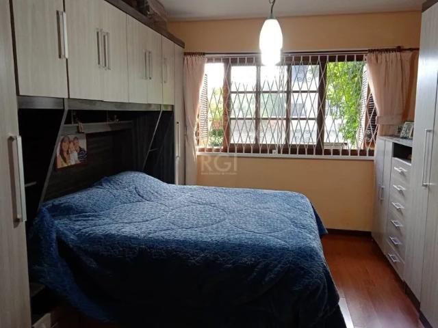Apartamento com 128.25m², 3 dormitórios, sendo 2 suites, 1 vaga, Petrópolis