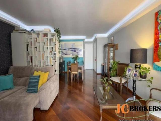 Apartamento com 120 m², 3 Dormitórios, sendo 1 suíte, Sala para dois ambientes, Varanda, 2 Vagas