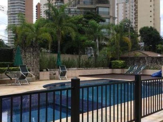 Apartamento com 120m² de área útil, 2 vagas, 3 dormitórios sendo 1 suíte