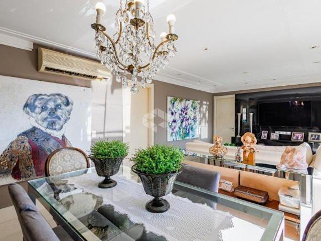 Apartamento com 120m² e infra completa, no Menino Deus