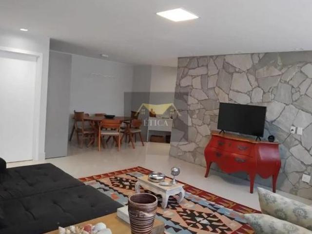 Apartamento com 123 m² e 3 quartos transformado em 2 à venda no Noroeste